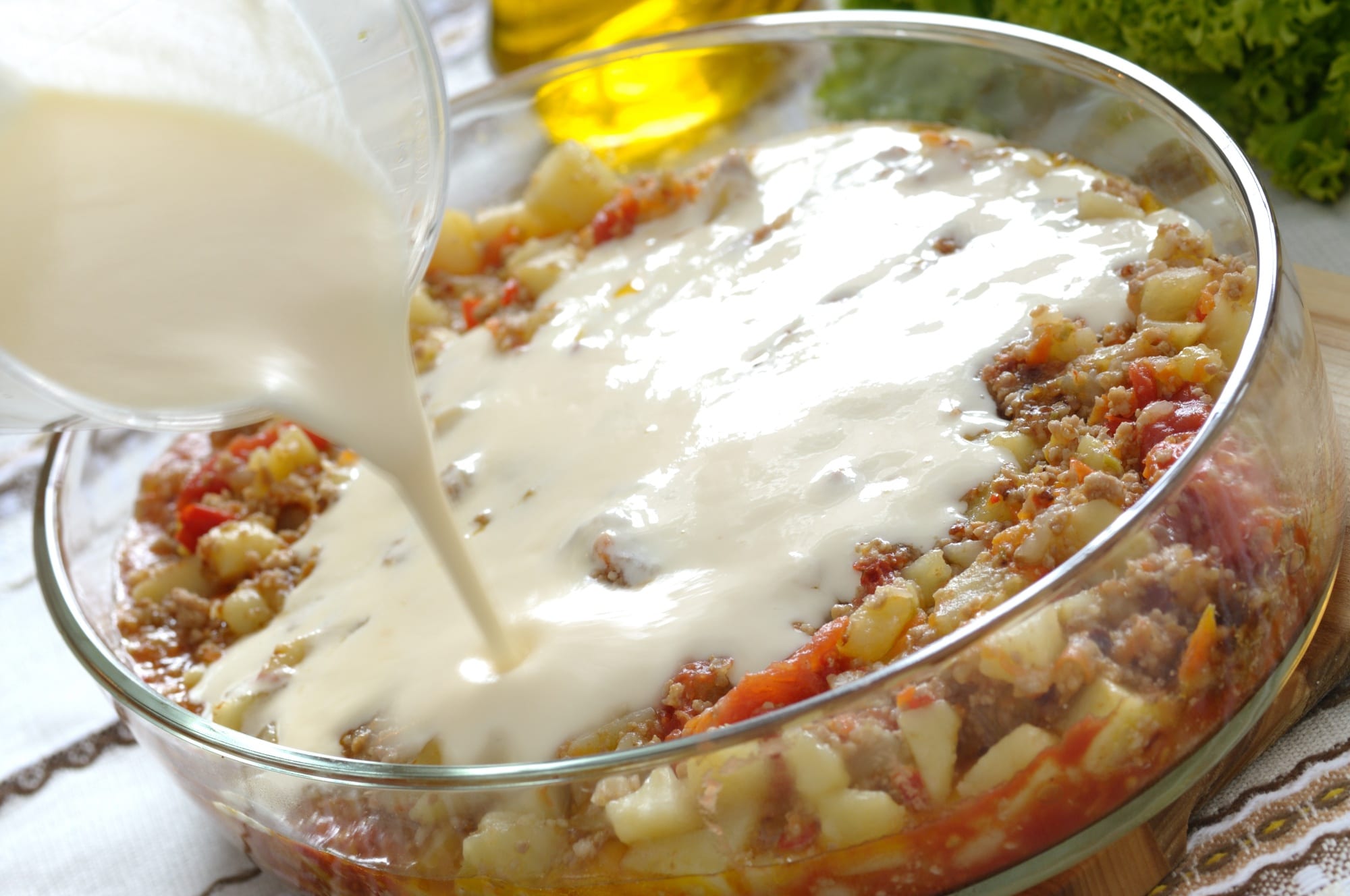 Reteta de musaca bulgareasca traditionala. O poate prepara oricine ...