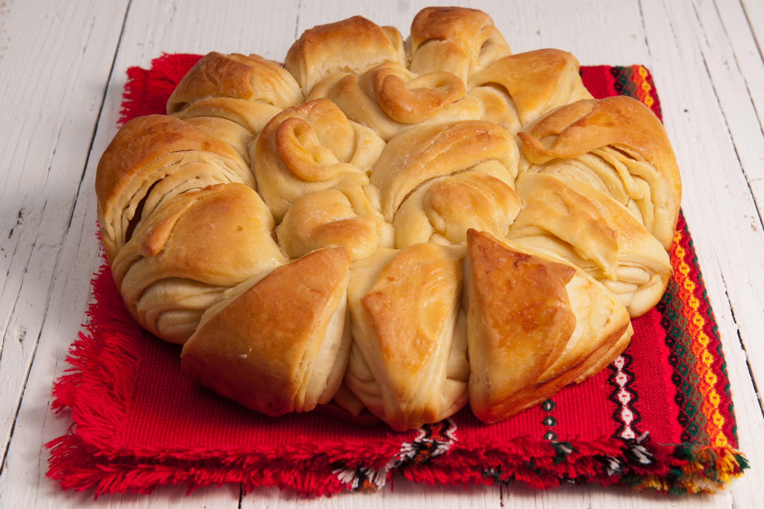 Reteta de paine bulgareasca de Craciun. Cum se prepara Koledna Pitka ...