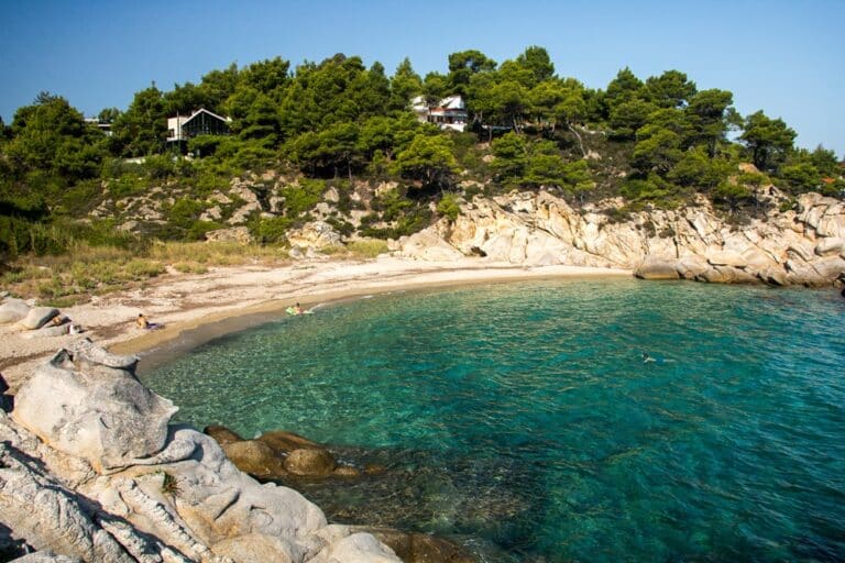 Fava Beach Sithonia, plaja salbatica si ascunsa din apropiere de ...